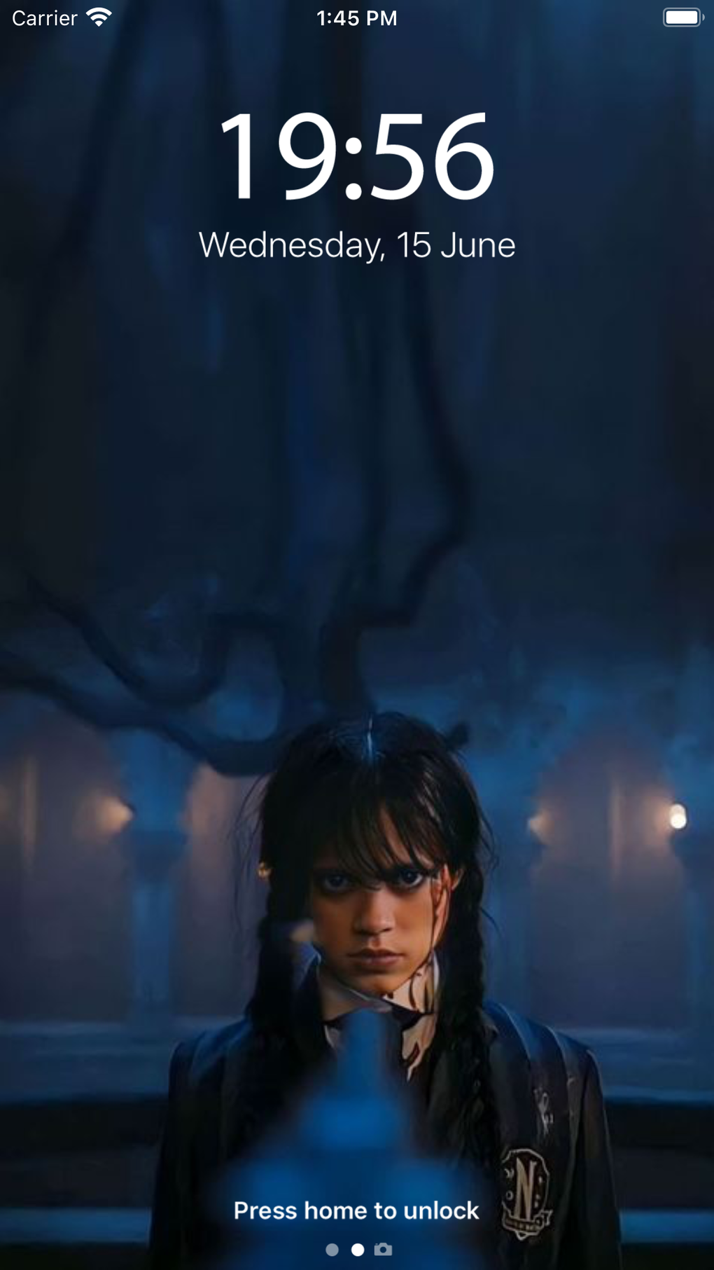 iPhone için FanArt Addams Wednesday S2 - İndir