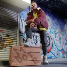 M Dot R: Turn Red Game para iPhone - Descargar